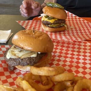 HIDEOUT BURGERS - Updated July 2024 - 51 Photos & 121 Reviews - 1601 S ...