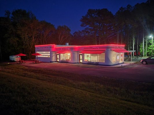 STEEL WHEEL CORNER 【8784 Hwy 411, Benton, Tennessee】 American ...