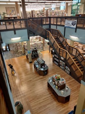 HENDERSONVILLE PUBLIC LIBRARY - Updated December 2025 - 22 Photos & 12 ...