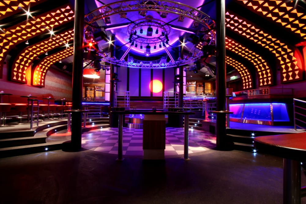 BOLLEE EVENTS - Grebbeweg 69, Rhenen, Utrecht, The Netherlands - Dance ...