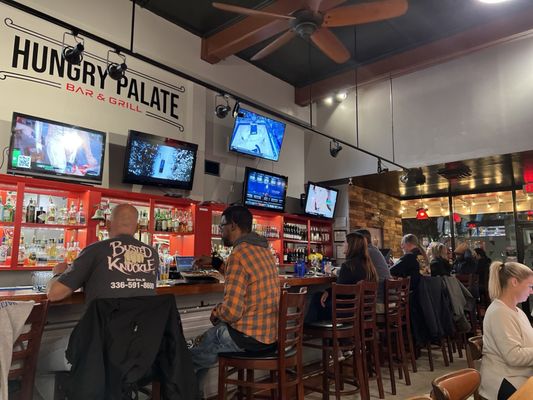 HUNGRY PALATE BAR & GRILL - Updated March 2025 - 115 Photos & 63 ...