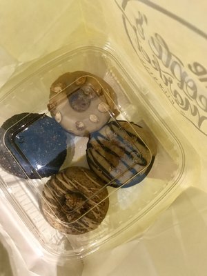 MOVE THAT DOUGH BAKING - Updated August 2025 - 14 Photos & 18 Reviews ...