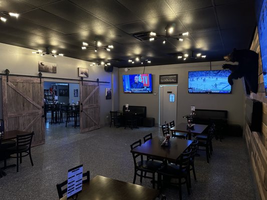 ARCTIC WOLF ALE HOUSE - Updated November 2024 - 23 Photos & 38 Reviews ...