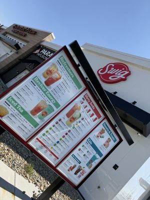 SWIG - Updated November 2025 - 54 Photos & 44 Reviews - 5145 Noggle Way ...