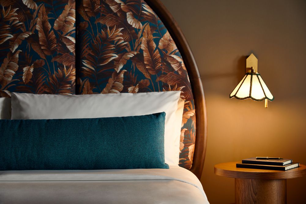 MAYFAIR HOUSE HOTEL & GARDEN - 52 Photos - 3000 Florida Ave, Miami, FL ...