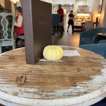 LEOGRETA - Updated December 2024 - 477 Photos & 275 Reviews - 301 W ...