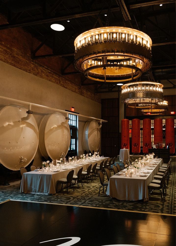 HOTEL EMMA - Updated May 2025 - 1353 Photos & 317 Reviews - 136 E ...