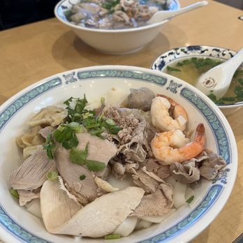 NEW TUNG KEE NOODLE - Updated September 2024 - 860 Photos & 404 Reviews ...