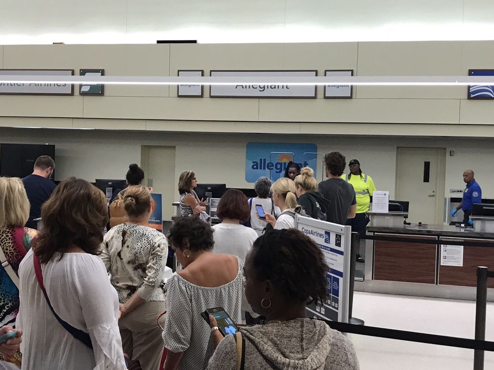 ALLEGIANT AIR - Updated October 2024 - 11 Reviews - 900 Airline Dr ...