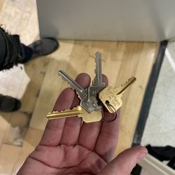 Best Keys and Locksmiths Near Me - September 2025: Find Nearby Keys and ...