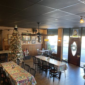 EMERALDS RESTAURANT - Updated December 2025 - 30 Photos & 37 Reviews ...