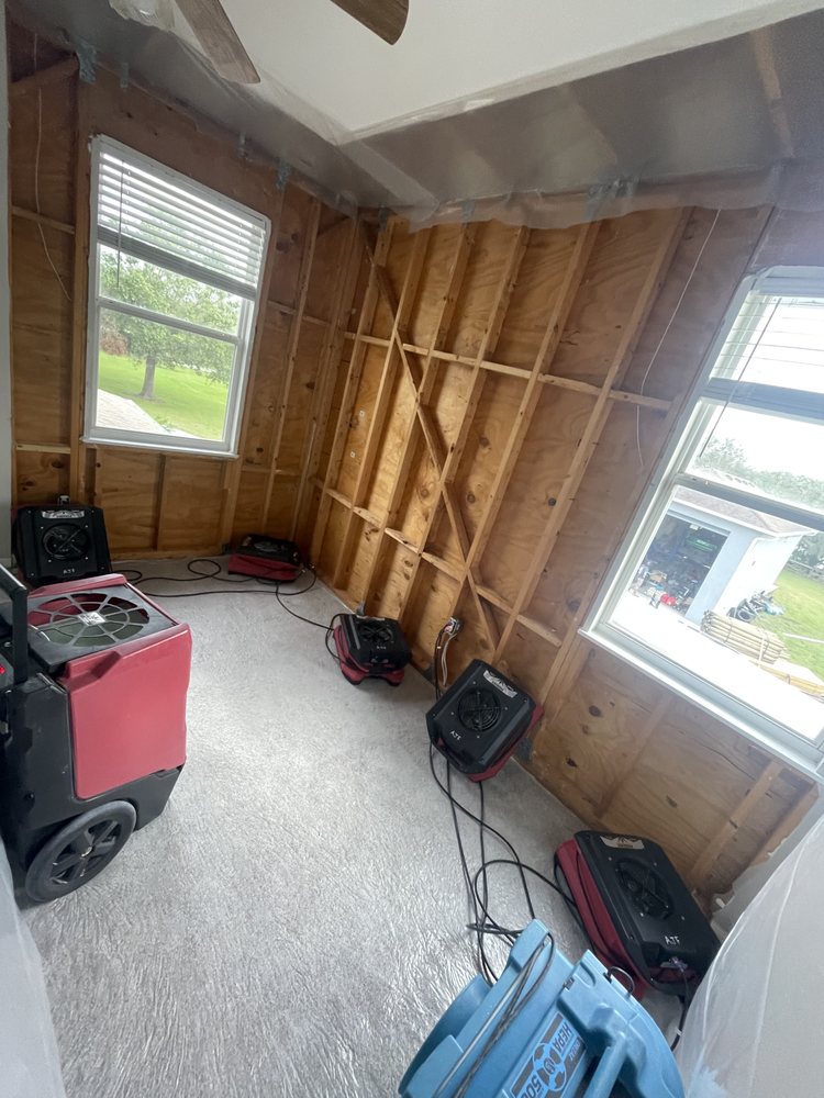 FIRST CLASS RESTORE - Updated March 2025 - 10 Photos - Orlando, Florida ...