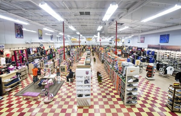 WSS - Updated April 2024 - 17 Photos & 26 Reviews - 20310 S Wilmington ...