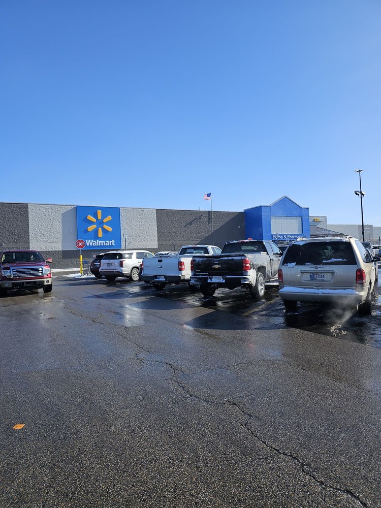 WALMART SUPERCENTER - Updated August 2024 - 11 Photos - 790 Greensburg ...