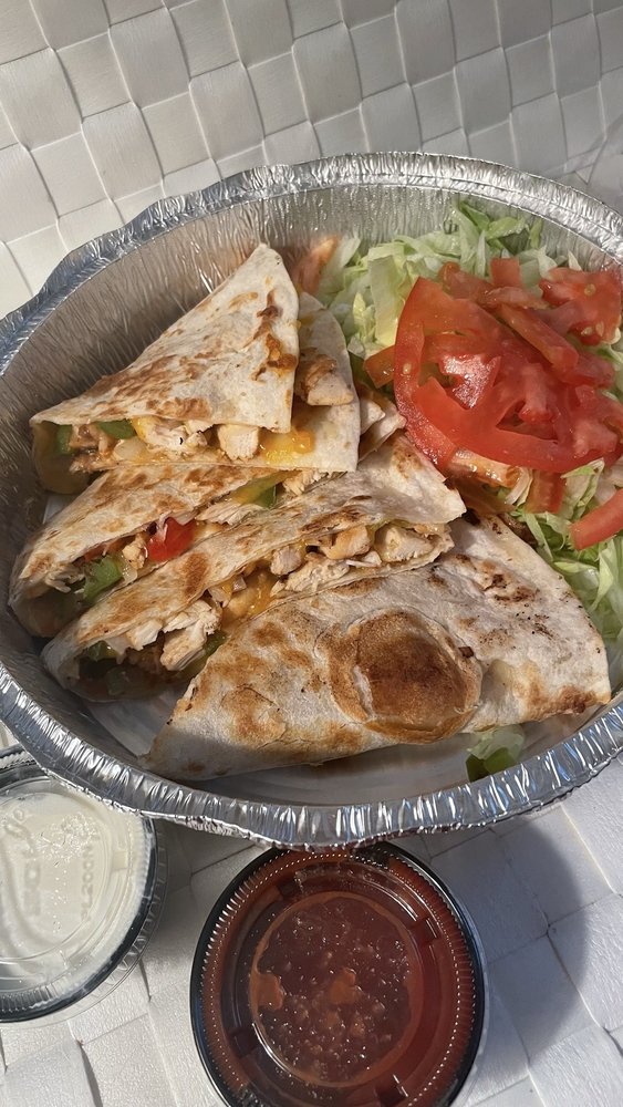 NOSH UP DELI & GRILL - Updated December 2024 - 56 Photos - 34-11 ...