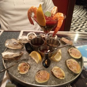 KABOOZ’S BAR & GRILL - 200 Photos & 160 Reviews - Bars - 2 Penn Plz ...