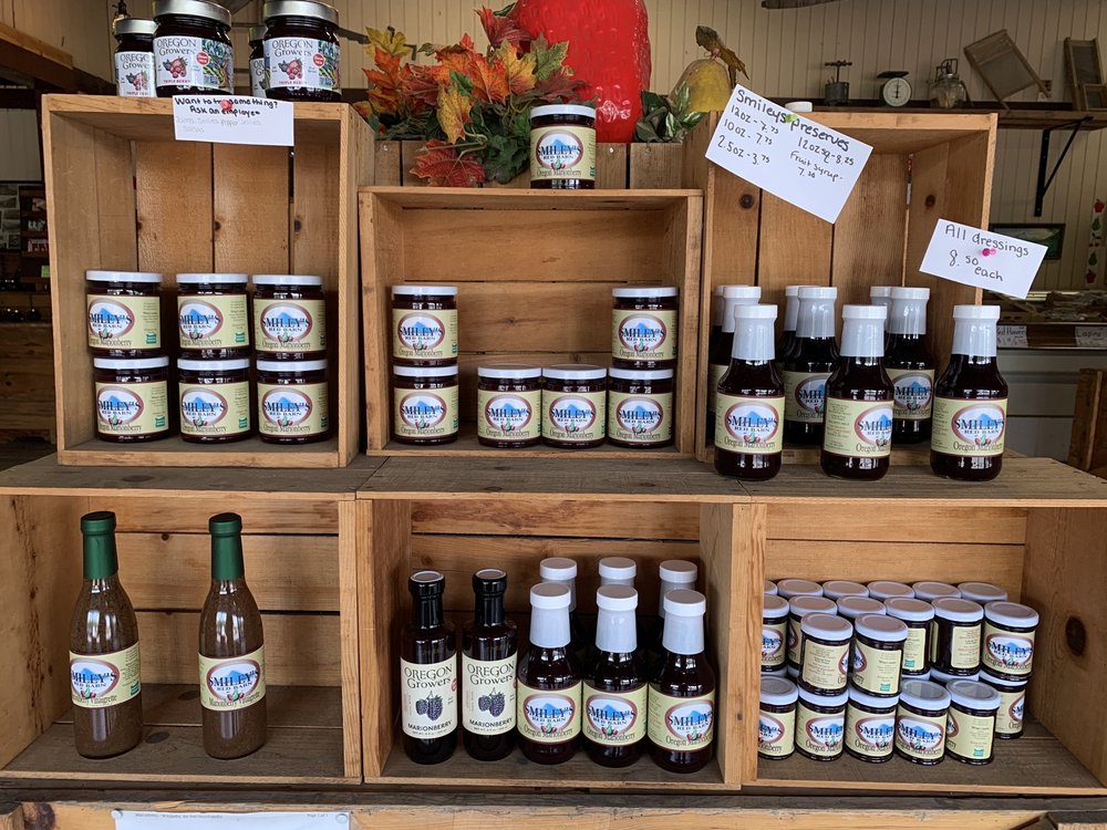 SMILEY’S RED BARN - Updated July 2025 - 36 Photos & 14 Reviews - 2965 ...