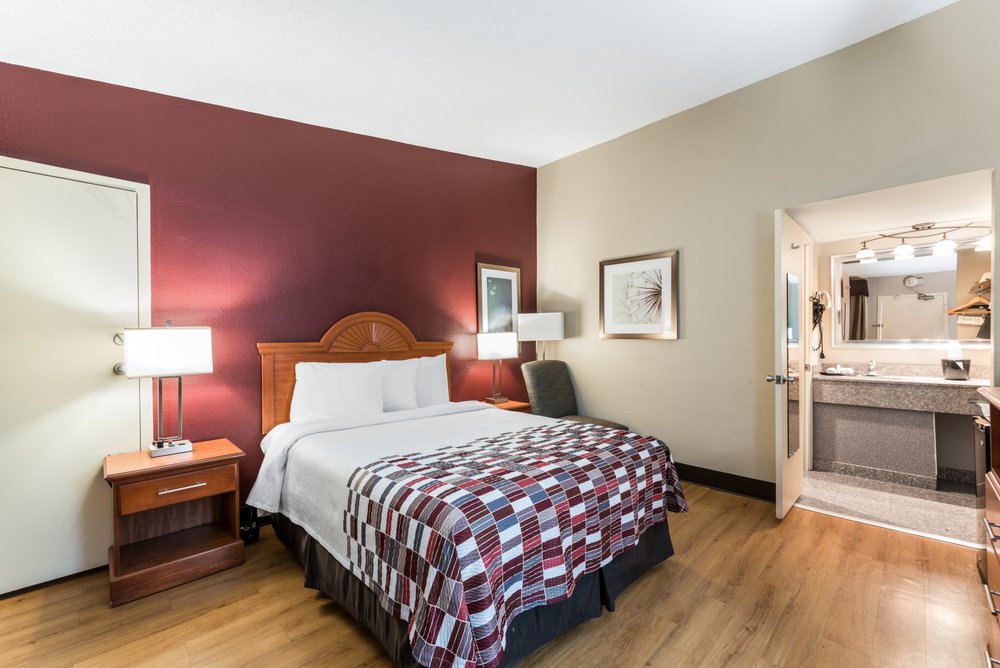 RED ROOF INN - Updated September 2025 - 66 Photos & 26 Reviews - 9424 ...