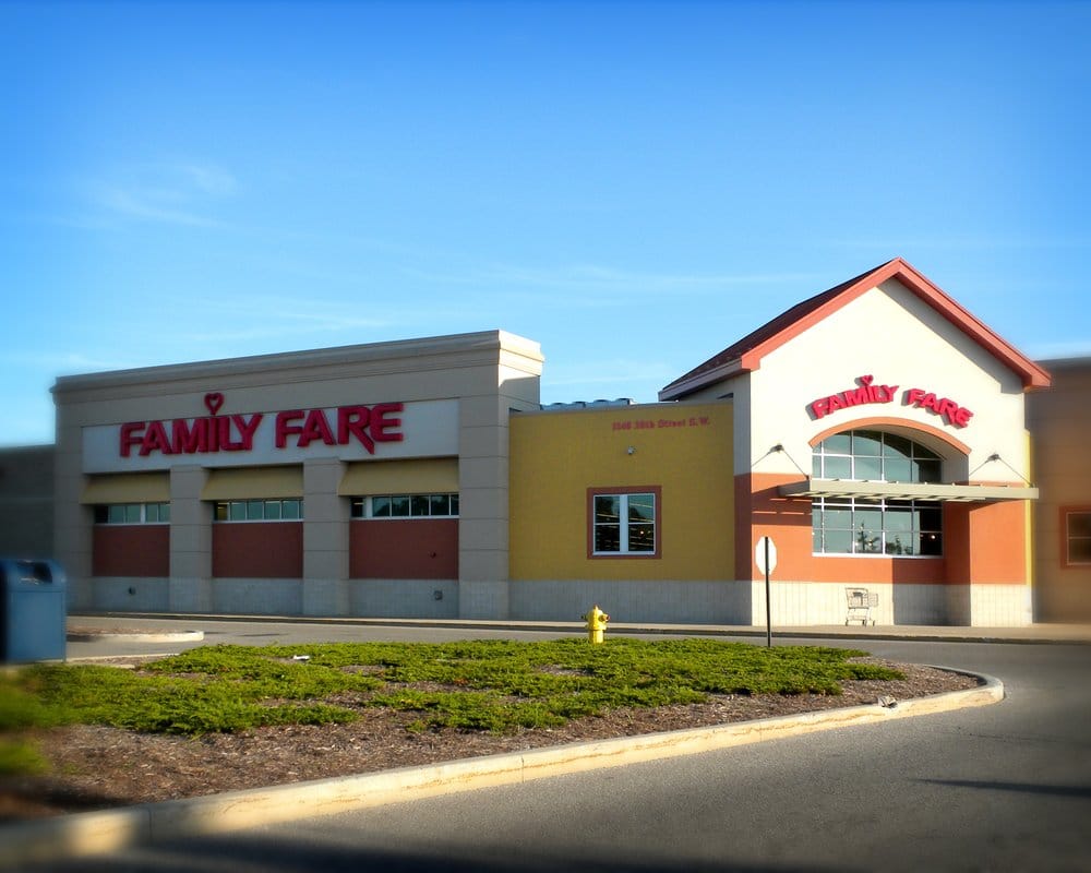FAMILY FARE - Updated November 2024 - 1148 28th St SW, Wyoming ...