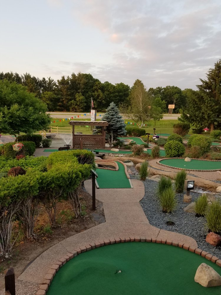 GRAND SLAM MINI GOLF - Updated January 2026 - 20 Photos - 222 Grand ...