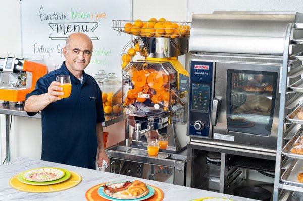 FANTASTIC KITCHEN - Updated December 2025 - 16 Photos - 211 Lathrop Way ...