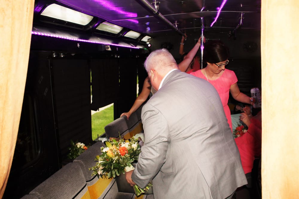 MIRACLE EXPRESS LINES - Updated July 2025 - 14 Photos - 5211 W Hampton ...