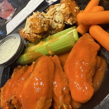 DUFF’S - Updated August 2025 - 117 Photos & 45 Reviews - 5119 N ...