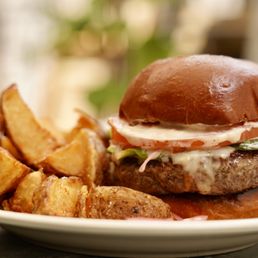 TRAD ROOM - Updated July 2024 - 342 Photos & 177 Reviews - 266 Malcolm ...