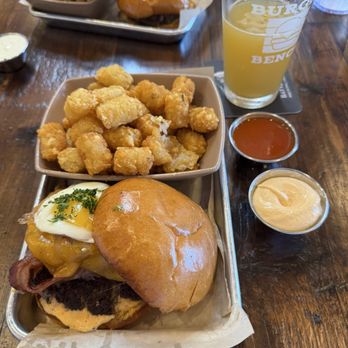BURGER BENCH - Updated December 2025 - 191 Photos & 120 Reviews - 230 ...