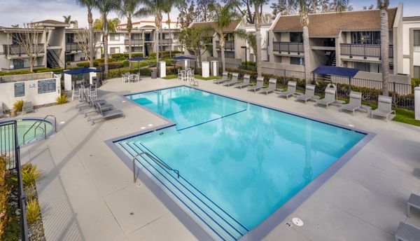 SURF HOUSE - Updated July 2025 - 58 Photos & 32 Reviews - 7701 Warner ...