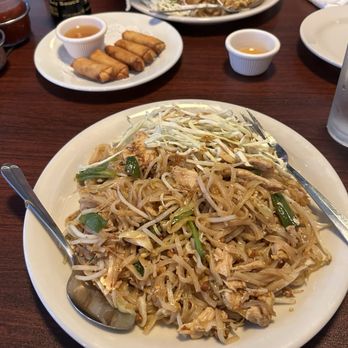 FLYING TIGER THAI RESTAURANT - Updated July 2024 - 140 Photos & 101 ...