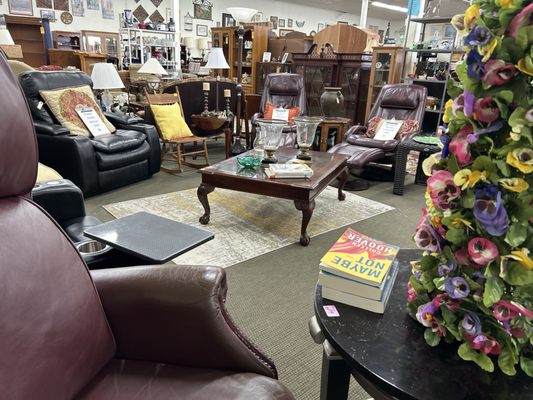 REGA OF PARIS HOME CONSIGNMENT - Updated December 2025 - 11 Photos ...