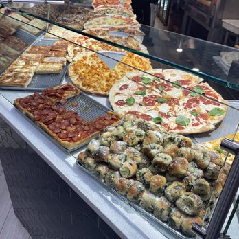 CARNEGIE PIZZA - 424 Photos & 270 Reviews - 200 W 41st St, New York ...