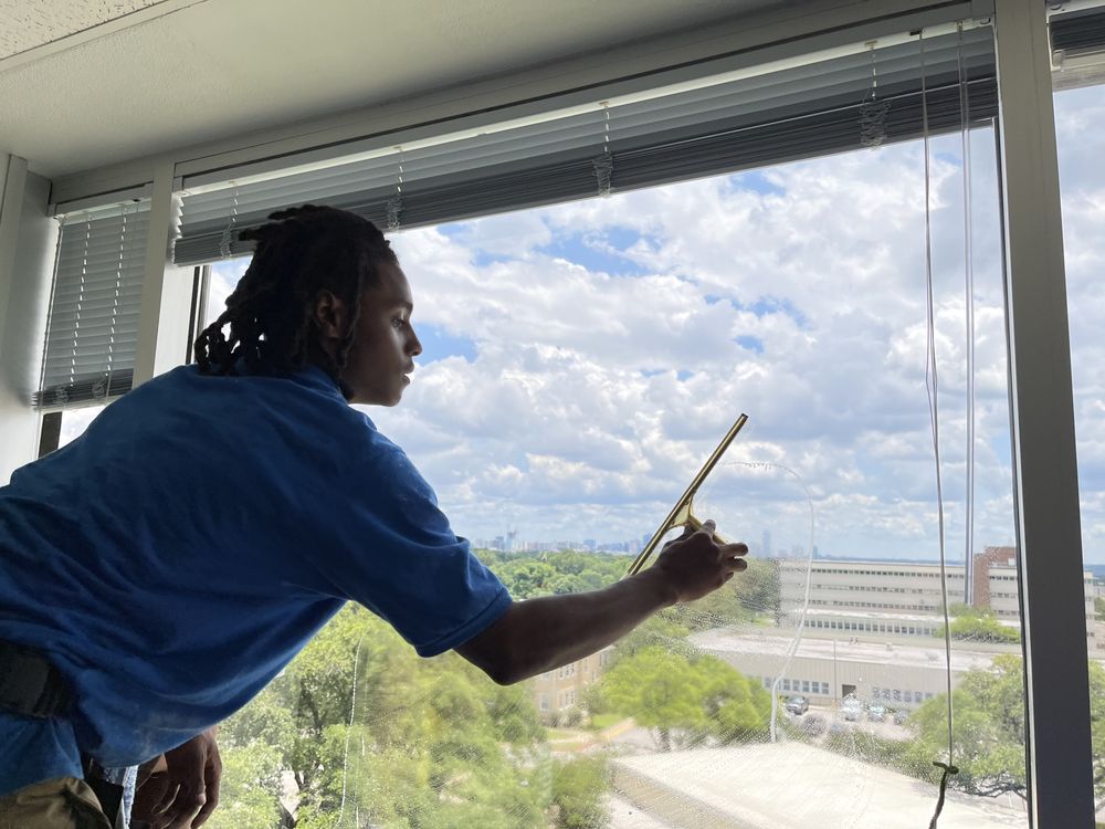 SPARKLE WINDOW CLEANING - Updated May 2024 - Austin, Texas - Window ...