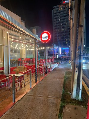 BUNS BURGER SHOP - 272 Photos & 399 Reviews - Av. Ashford 1214, San ...