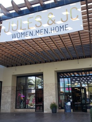 JULES & JC - Updated October 2024 - 14 Photos - 9828 W Northern Ave ...