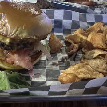 THE ANGRY ELEPHANT - Updated December 2025 - 28 Photos & 20 Reviews ...