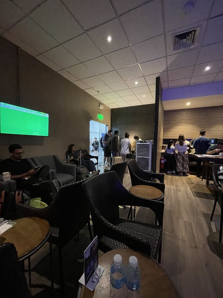 PAGSS LOUNGE - Updated July 2025 - 22 Photos - International Airport PH ...