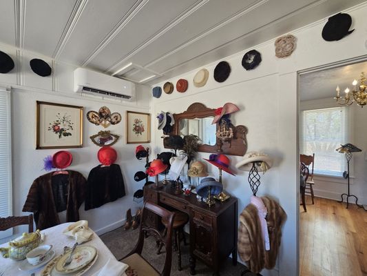 THE FANCY FINCH TEA COTTAGE - Updated September 2025 - 58 Photos - 3403 ...