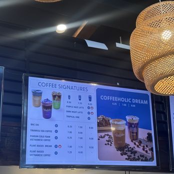 COFFEEHOLIC HOUSE - Updated August 2025 - 1621 Photos & 790 Reviews ...