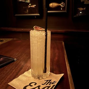 THE ESQUIRE TAVERN - Updated July 2024 - 2956 Photos & 3247 Reviews ...