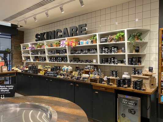 LUSH FRESH HANDMADE COSMETICS - Updated June 2024 - 46 Photos & 17 ...