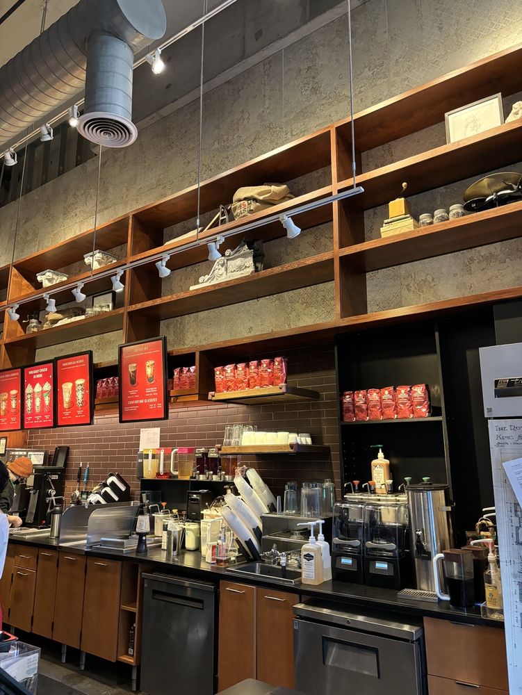 STARBUCKS - Updated October 2025 - 38 Photos & 31 Reviews - 1 Bedford ...