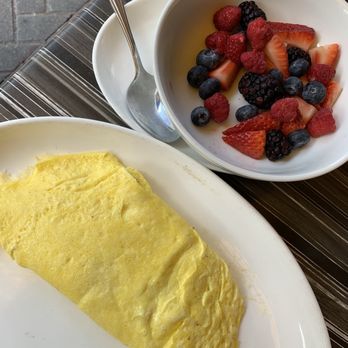 GARY RACK’S FARMHOUSE KITCHEN - Updated June 2025 - 648 Photos & 578 ...