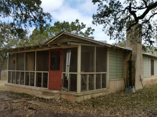 ST. CLARE’S CABIN RETREAT - Updated April 2025 - 18 Photos - Ranch Rd ...