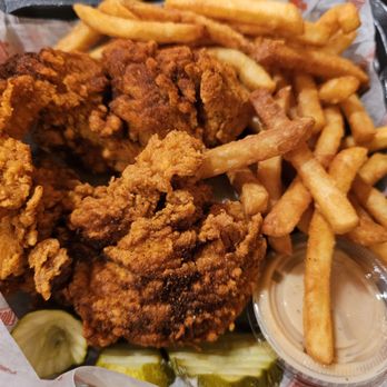 CLUCK FACE NASHVILLE HOT CHICKEN - Updated August 2025 - 127 Photos ...
