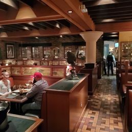 J GILBERTS WOOD FIRED STEAKS & SEAFOOD - Updated February 2025 - 1472 ...