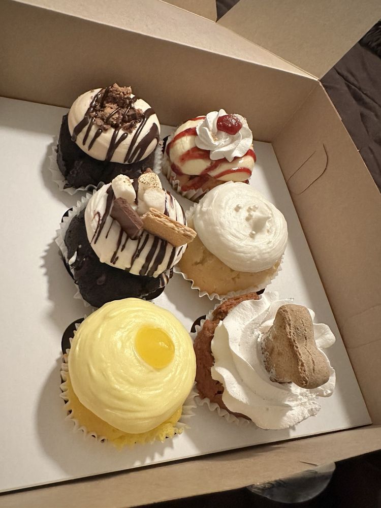 CAKED UP - Updated May 2026 - 17 Photos & 12 Reviews - 5621 Kavanaugh ...