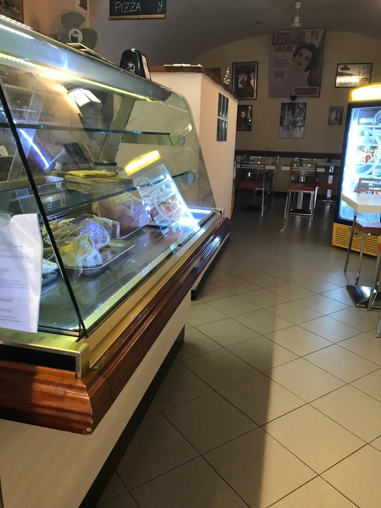 BAR DEI MANTELLINI DI MELANI FABIOLA - Updated January 2025 - Via Piano ...