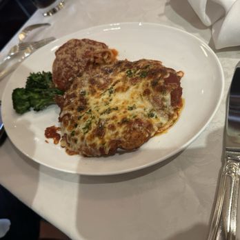 MAMA DELLA’S RISTORANTE - 462 Photos & 316 Reviews - 5601 Universal ...